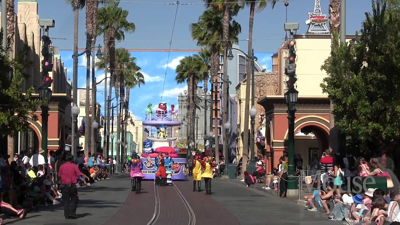 Inside Out Pre-Parade at Disney California Adventure - YouTube