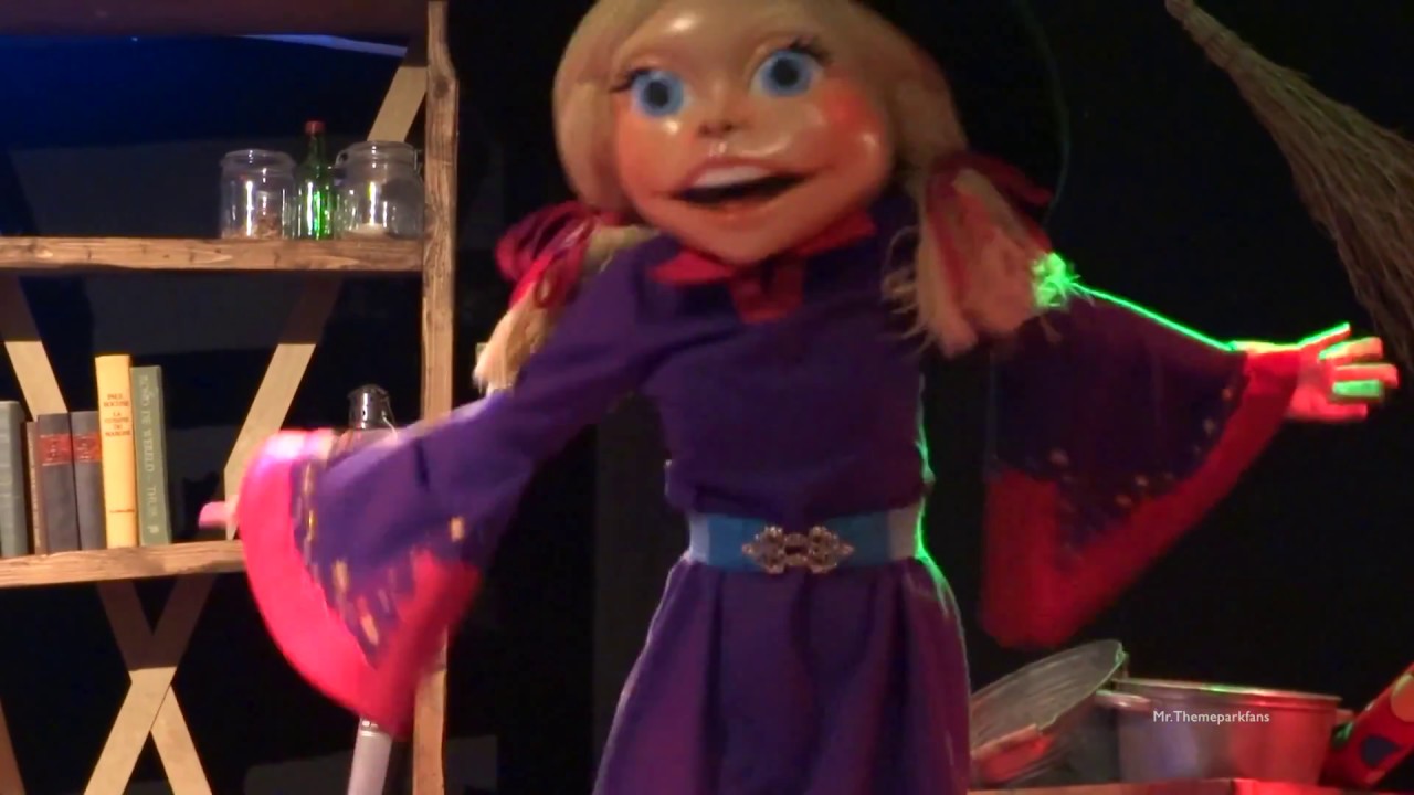 Toos Tovershow - Toverland 2014 - YouTube