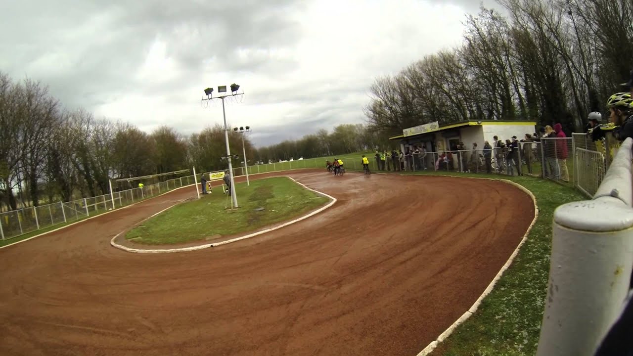 Cycle Speedway 2014 - Hull vs Bury - YouTube