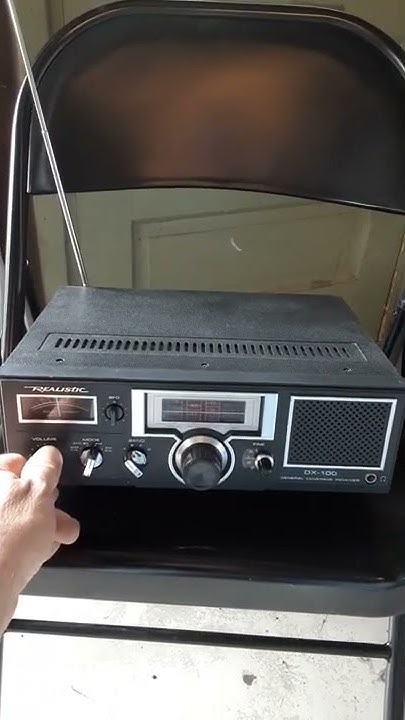 Realistic DX 100 Receiver - YouTube