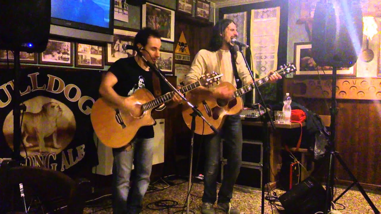 Massimo Danieli e Claudio Russo al River pub - YouTube