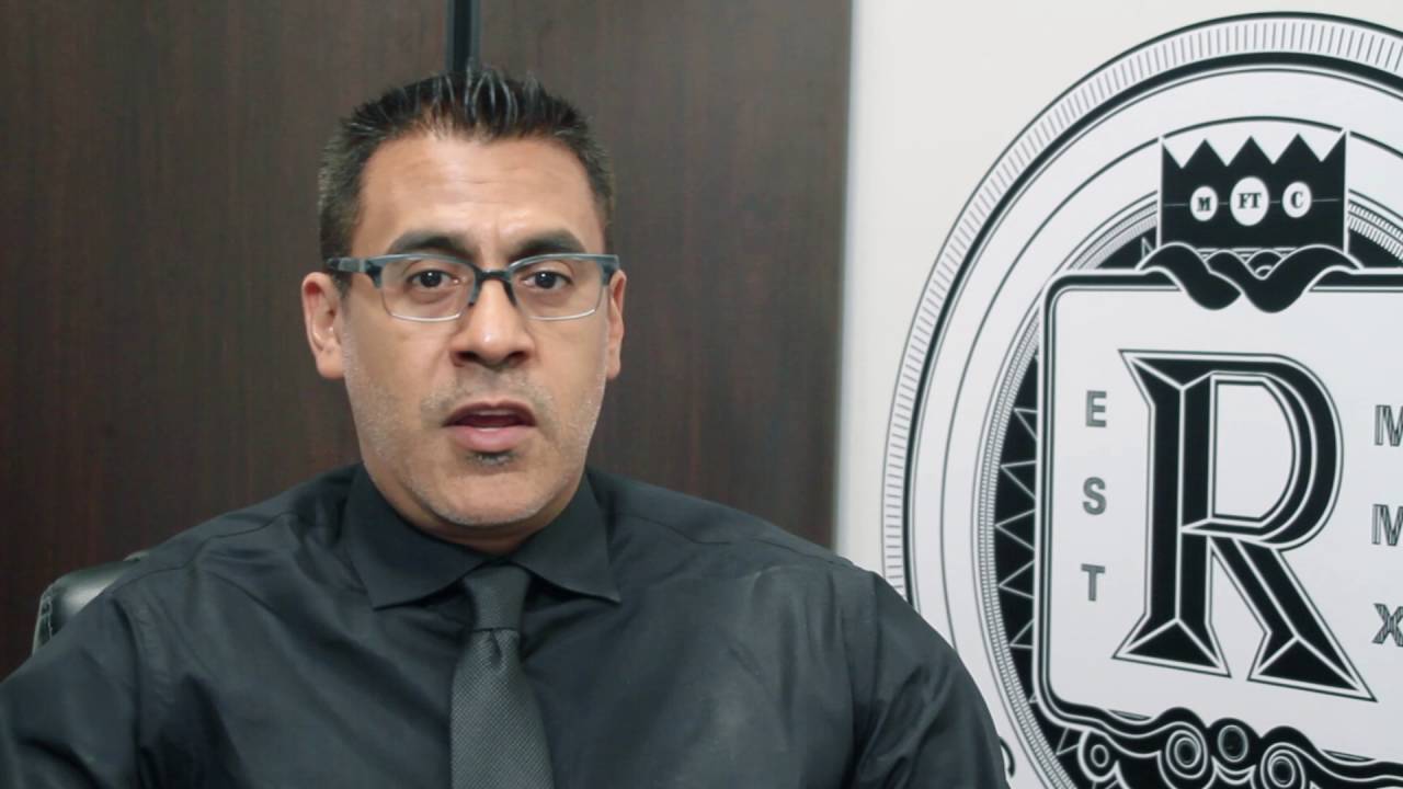 Meet Manolo - YouTube