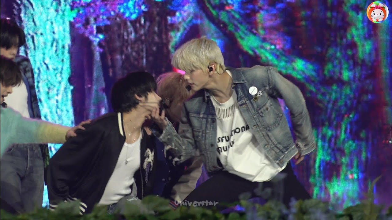 230128 컴백 쇼케이스 투모로우바이투게더 - Devil by the Window | TXT 직캠(fancam) - YouTube