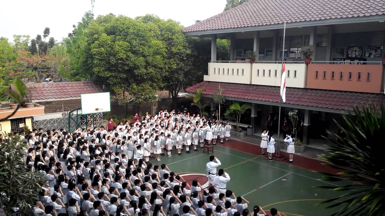 SD KRISTOFORUS 2 MEMPERINGATI HARI PAHLAWAN 2015 - YouTube