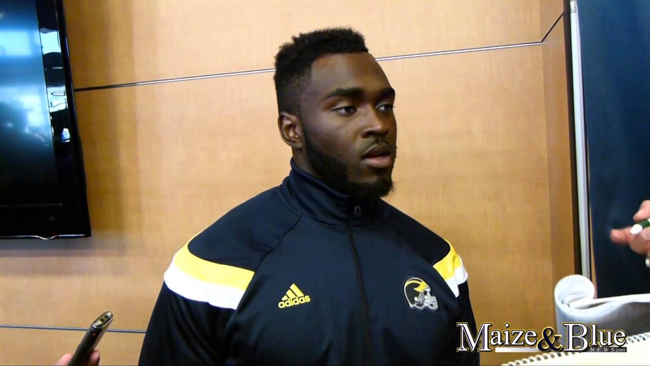 Derrick Green talks offensive line, running game - YouTube