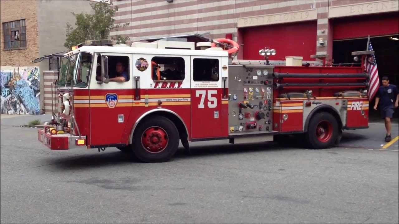 FDNY ENGINE 75 RESPONDING FROM IT'S WALTON AVENUE FIREHOUSE TO A EMS ...