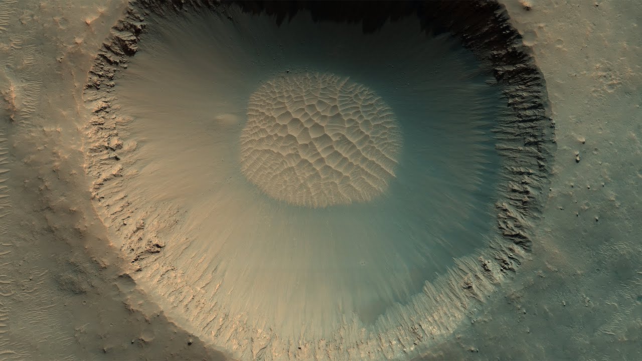 Som ET - 68 - Mars - Crater with Steep Slopes in Meridiani Planum - YouTube