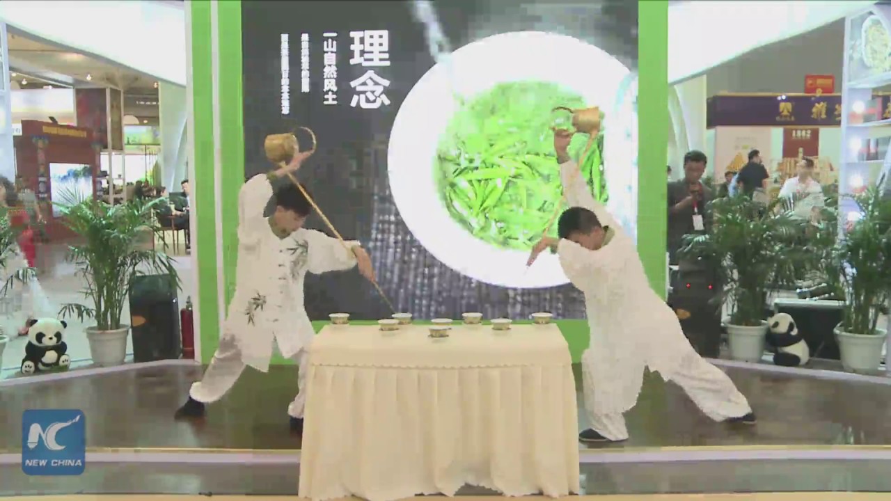 Watch how Chinese tea masters combine dance, martial arts and zen to ...