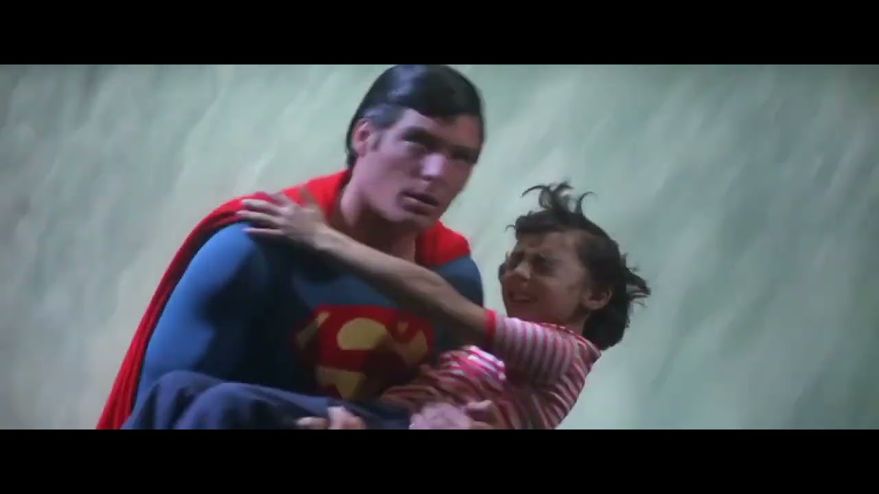 Superman 2 | Sups saves boy - YouTube