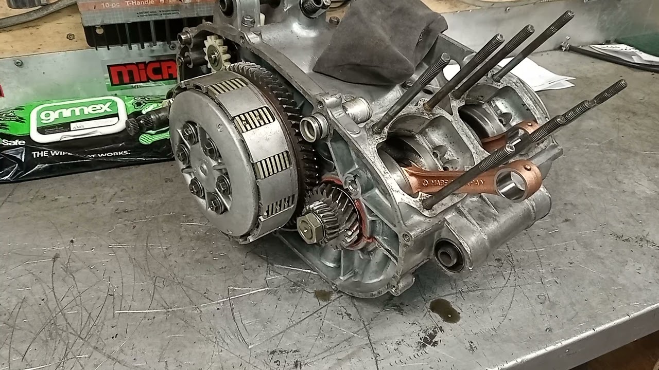 rd350lc engine rebuild - YouTube