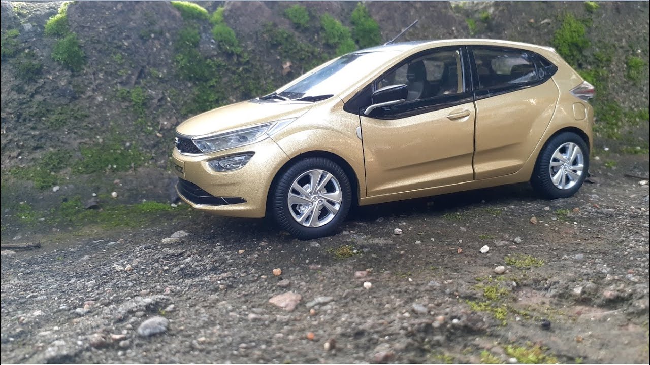 TATA Altroz Scale Model | 1/20 Diecast | Altroz Demo Car | The Gold ...