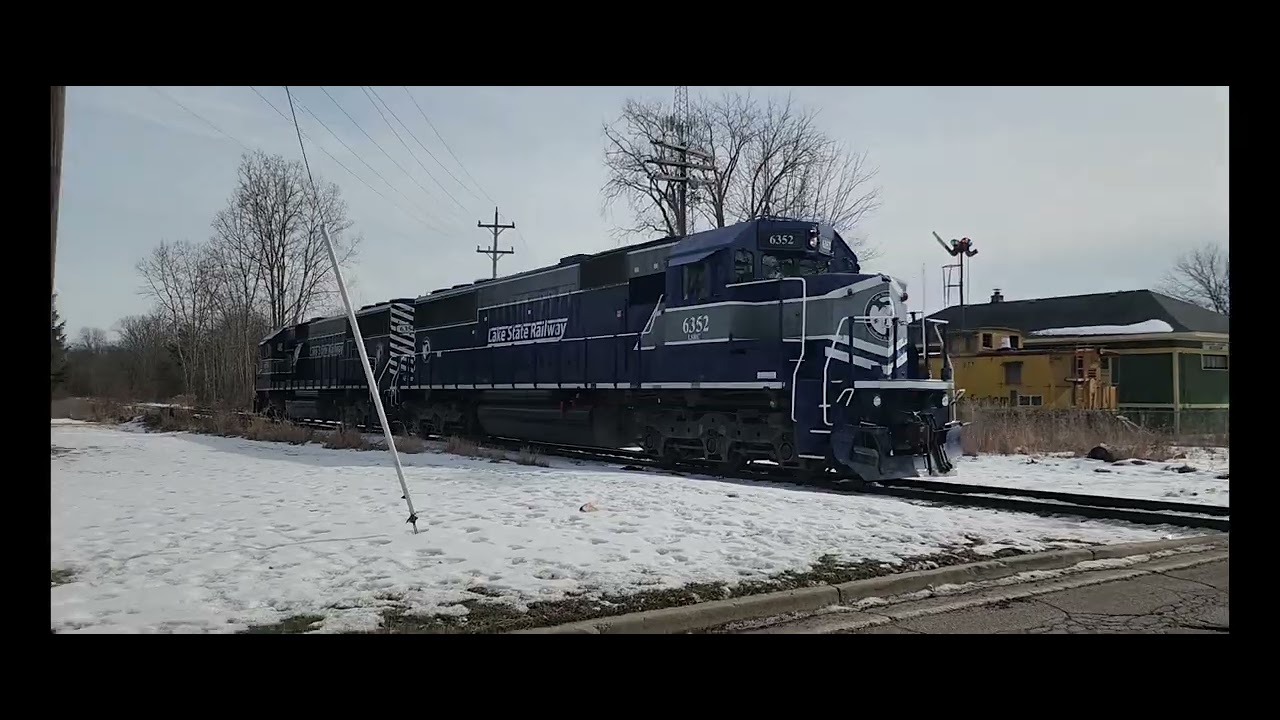 LSRC 6354 & LSRC 6352 (Powers Only) Returning From Paines - YouTube