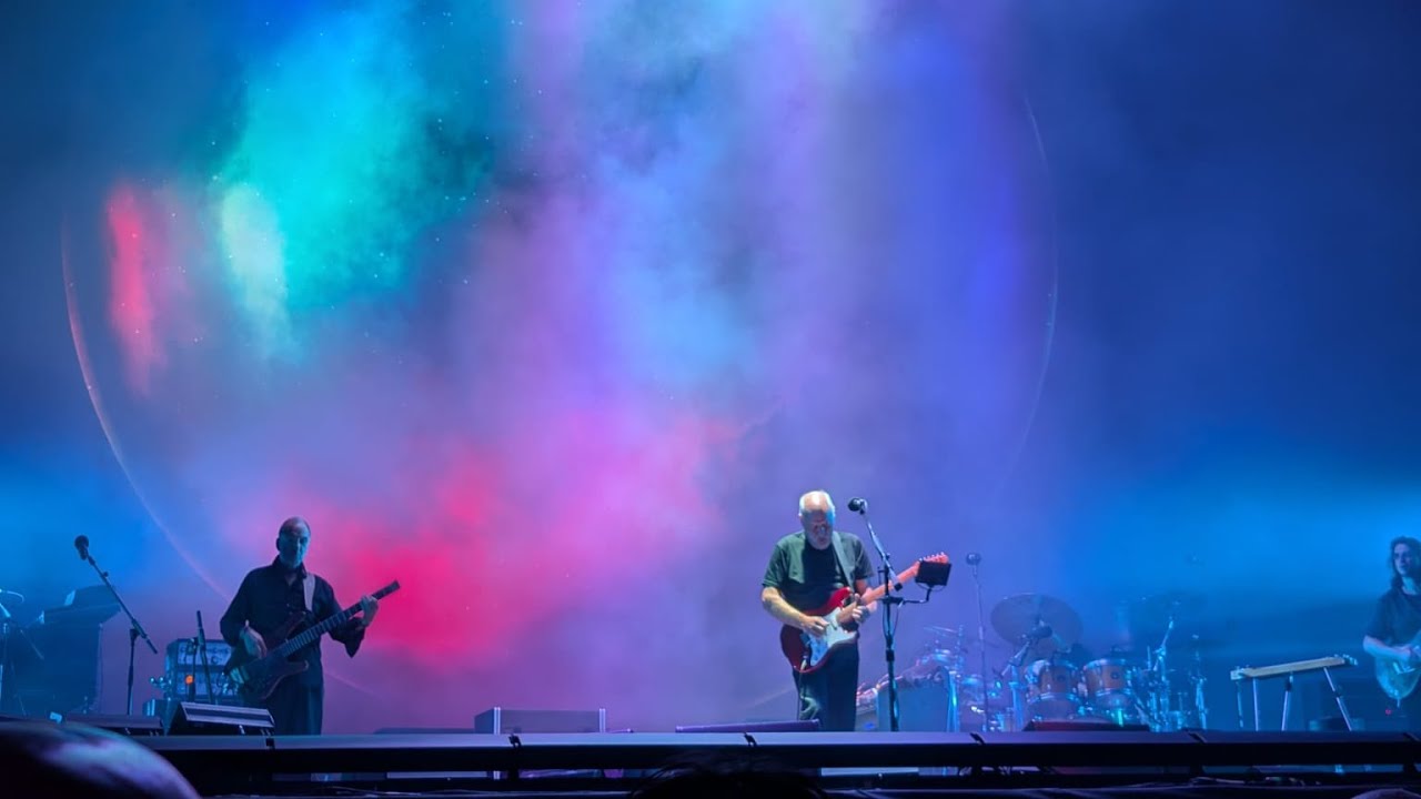 David Gilmour Marooned live at The Intuit Dome on October 25, 2024 ...