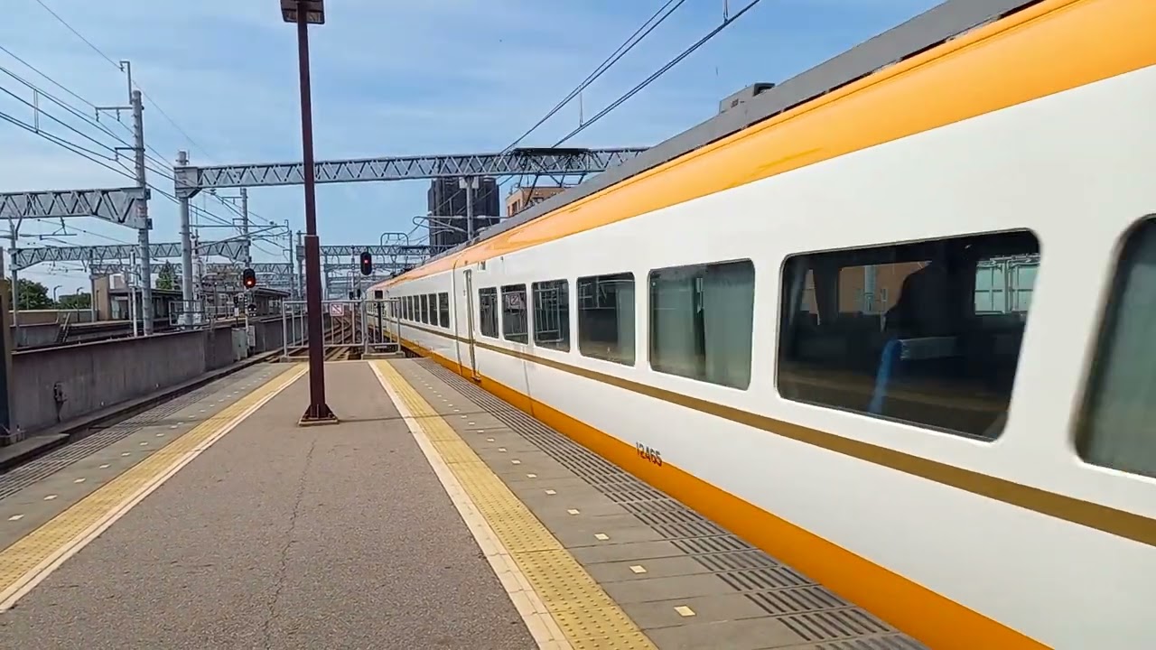 12410系NN15編成@近鉄八田 - YouTube