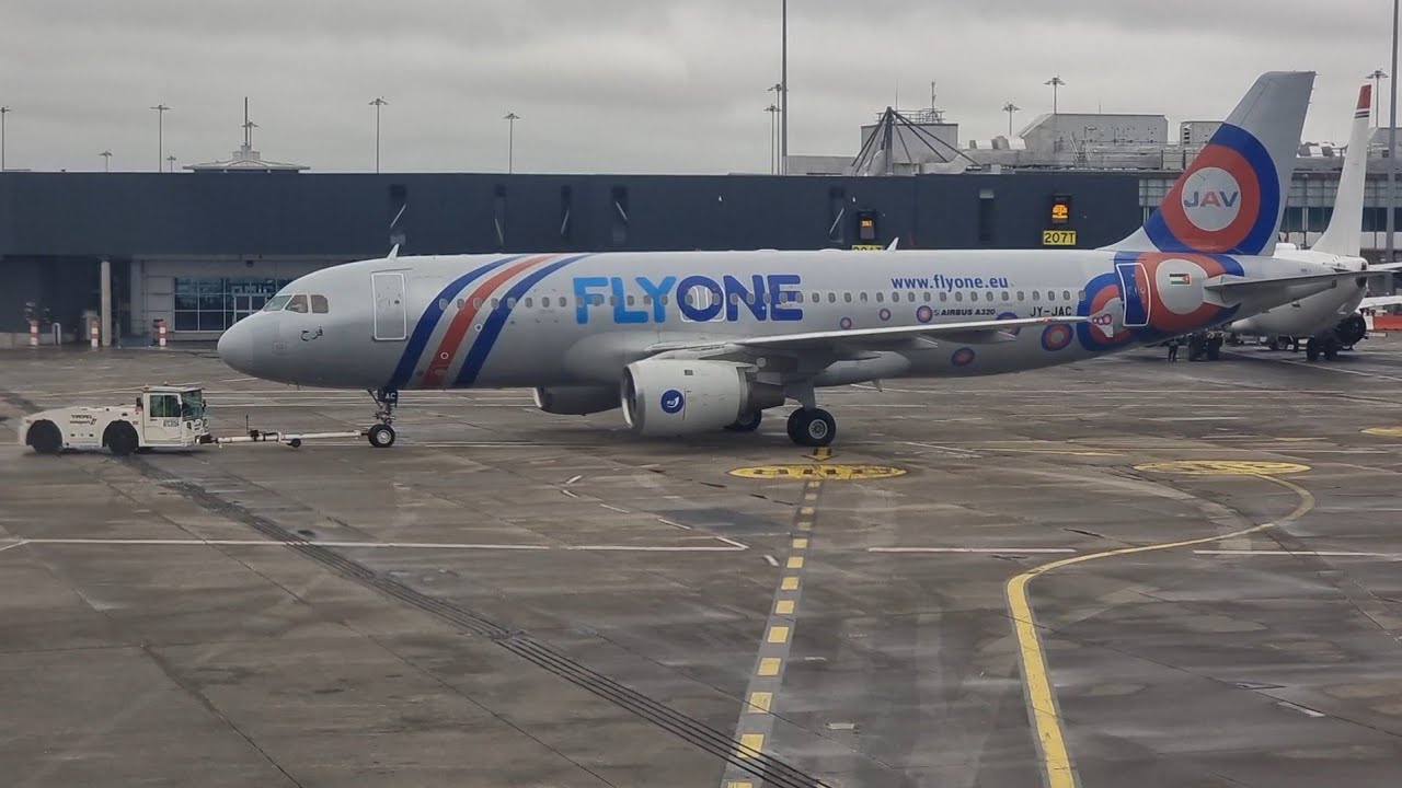 Push back Flyone Airbus A320 at Dublin Airport, Ireland 🇮🇪 Reg:JY-JAC ...