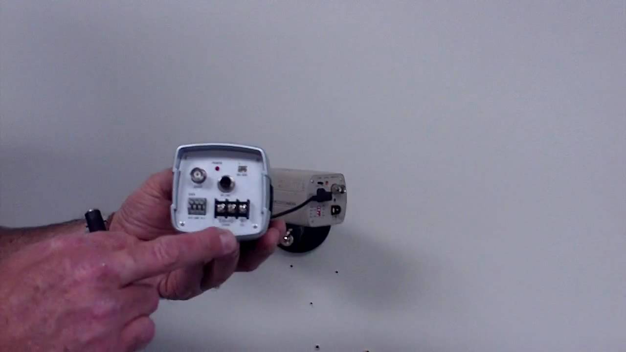 Tutorial: How to connect plug and play cable to box cameras - YouTube