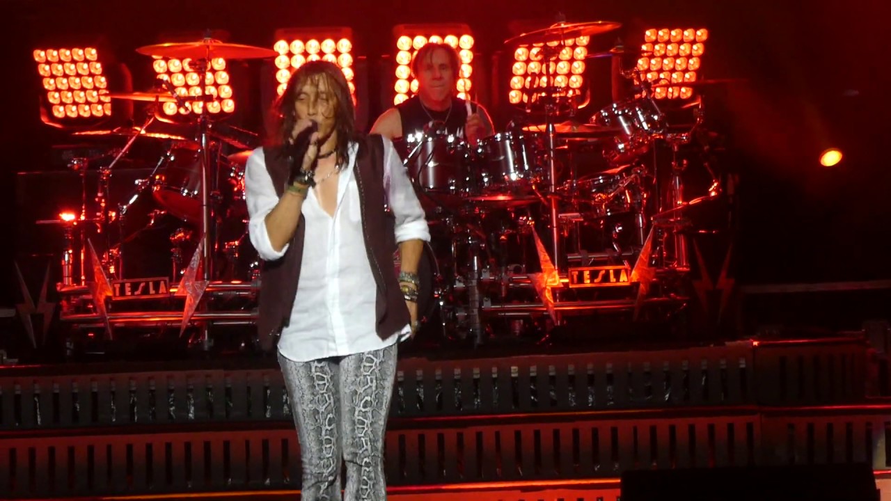 "Little Suzi & Signs" Tesla@York PA Fair 9/10/19 - YouTube