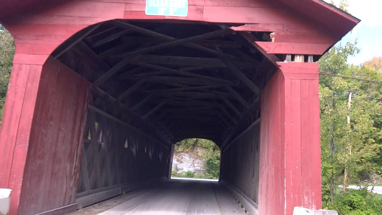 Arlington Green Covered Bridge in Vermont - YouTube