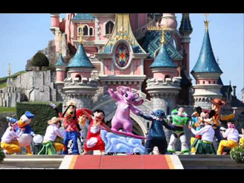 Disneyland Paris- Showtime Spectacular music [HQ] - YouTube