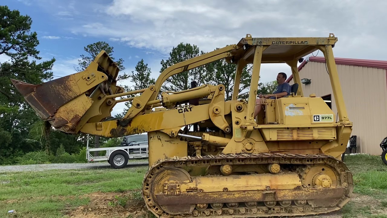 Caterpillar 977 Track Loader - YouTube