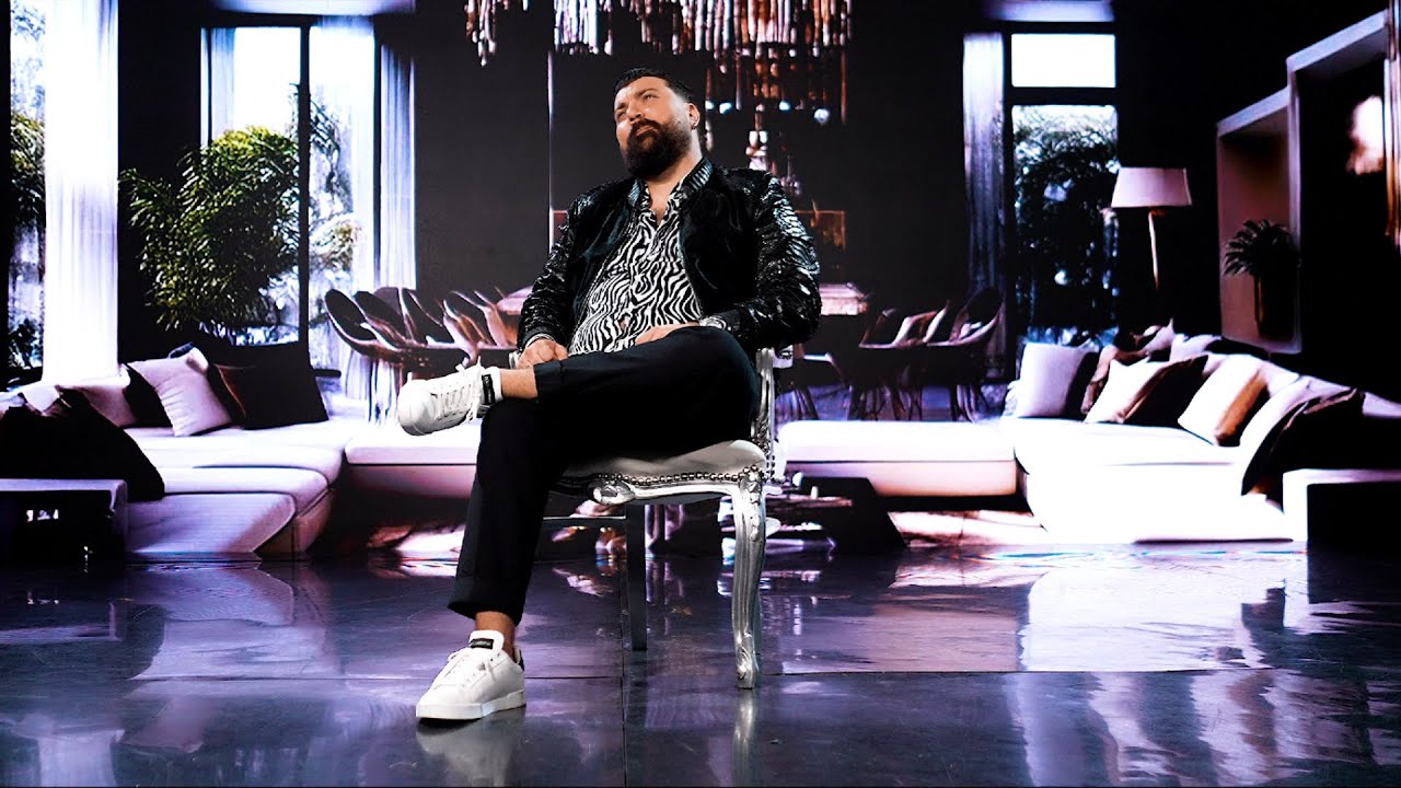 B.Piticu - Pe fundul marii | Videoclip Oficial - YouTube