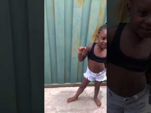 Manuela de 5 anos dançando hoje ludimilla