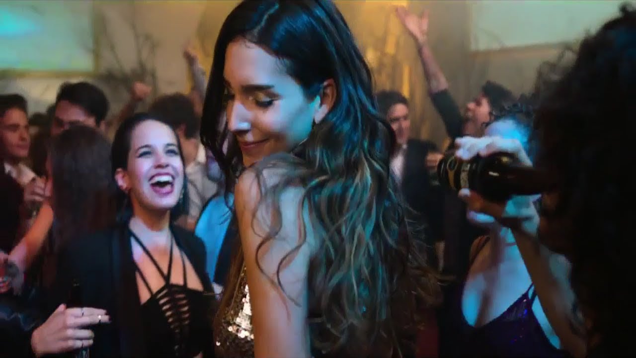 Lo mejor de Isabela / Control Z (Zion Moreno) - YouTube