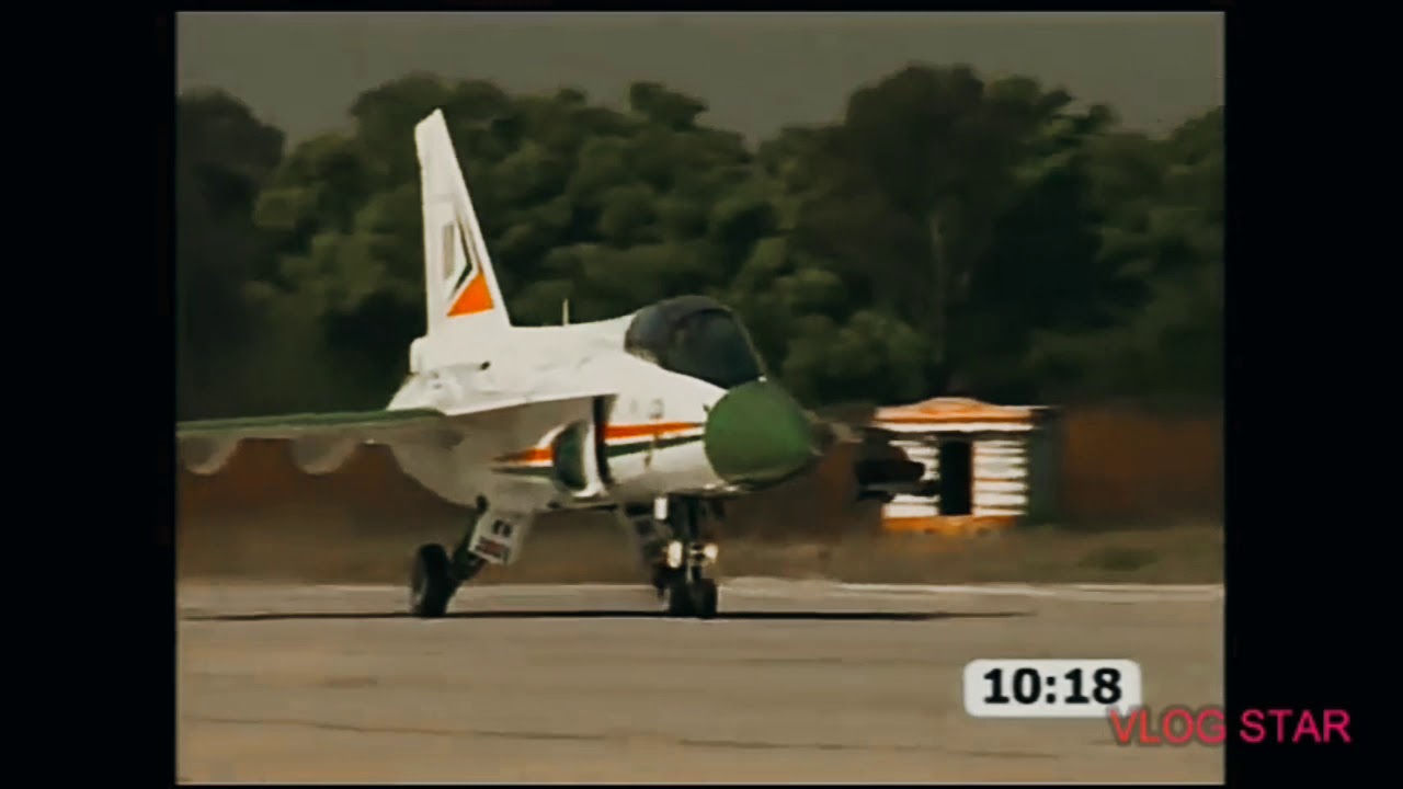 Tejas - First Flight : 2001 - YouTube