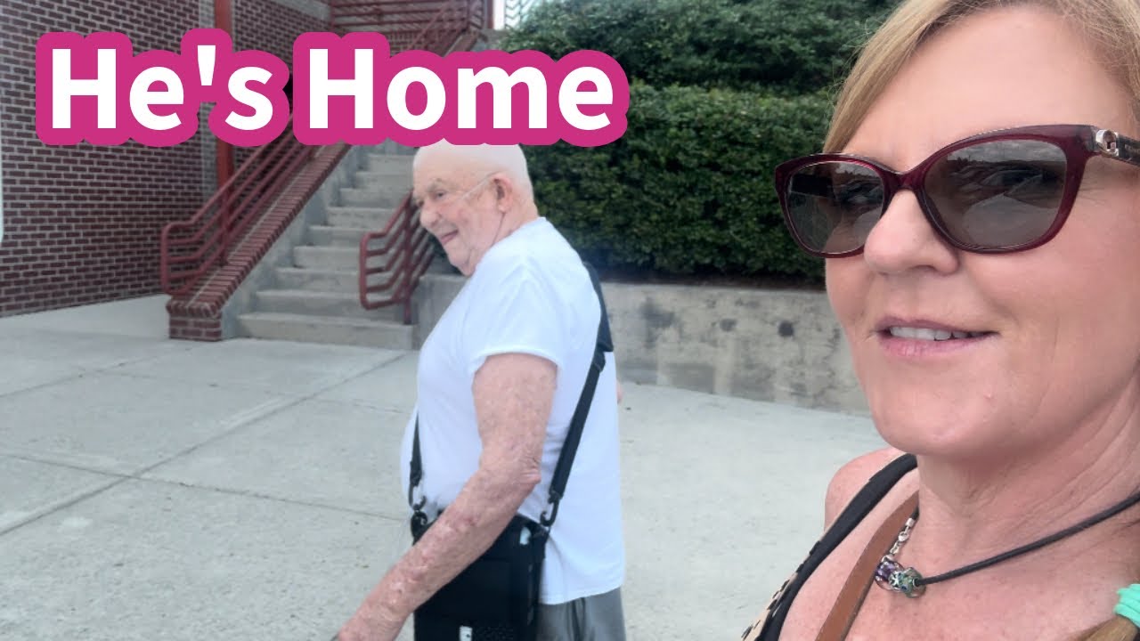 Larry Came Home! - YouTube