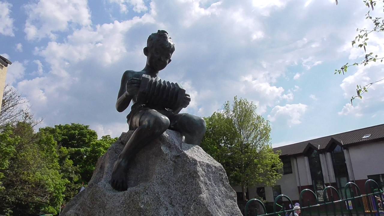 Johnny the Jig Sculpture by S. R. Praeger Holywood - YouTube