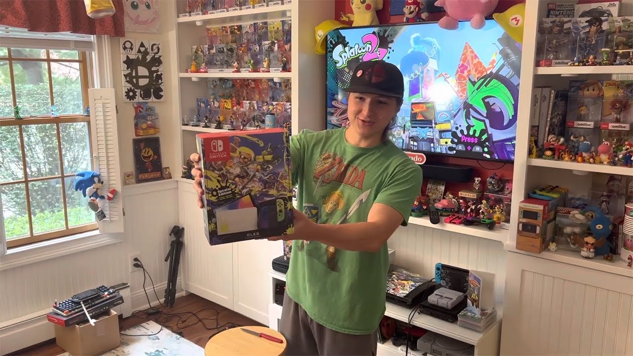 Unboxing the Splatoon 3 Nintendo Switch OLED Console - YouTube