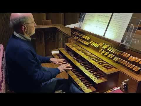 Paul Manz | Musical Moments with Philip Brunelle - YouTube