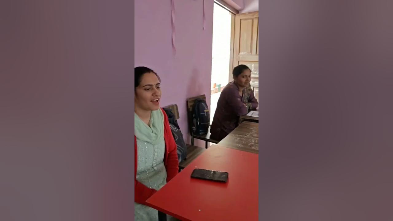 संगीत इंसान में मानवता का गुण भरता है | meena ravi vlog | - YouTube