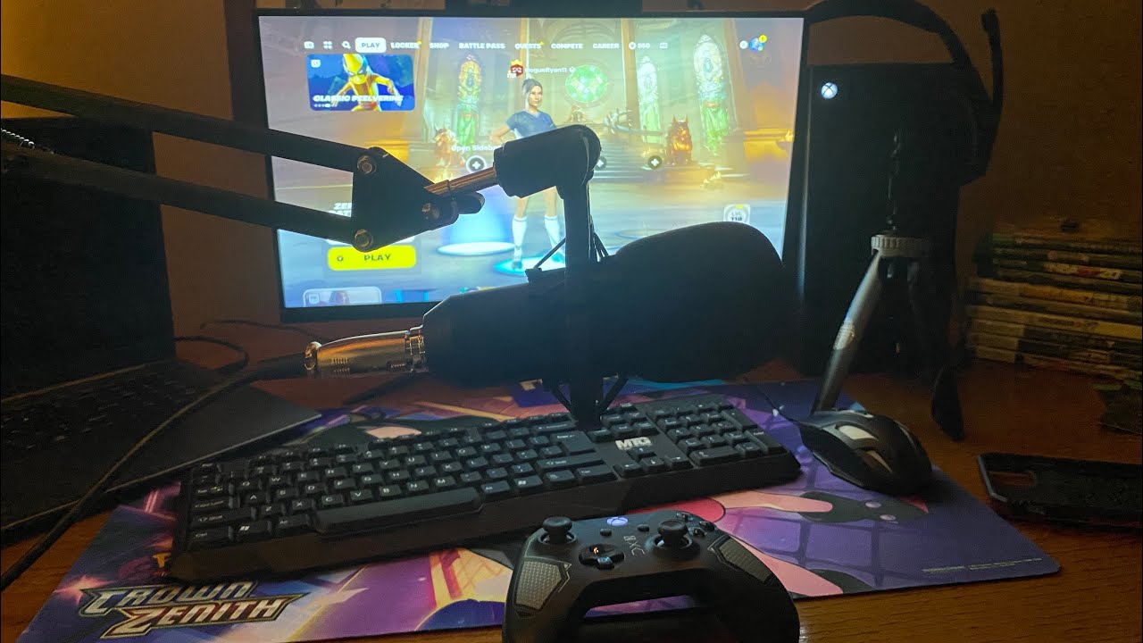 $1,000 dollar gaming set up tour - YouTube
