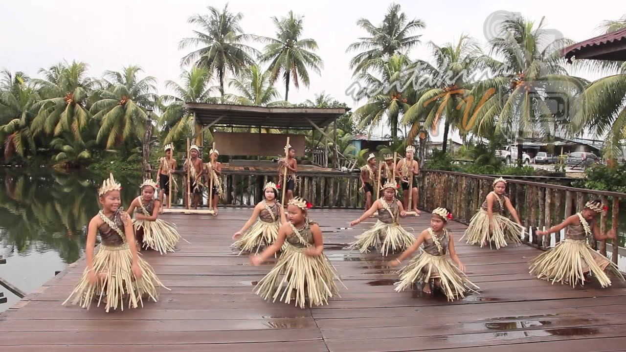 Kampung Orang Seletar Sungai Temon - YouTube