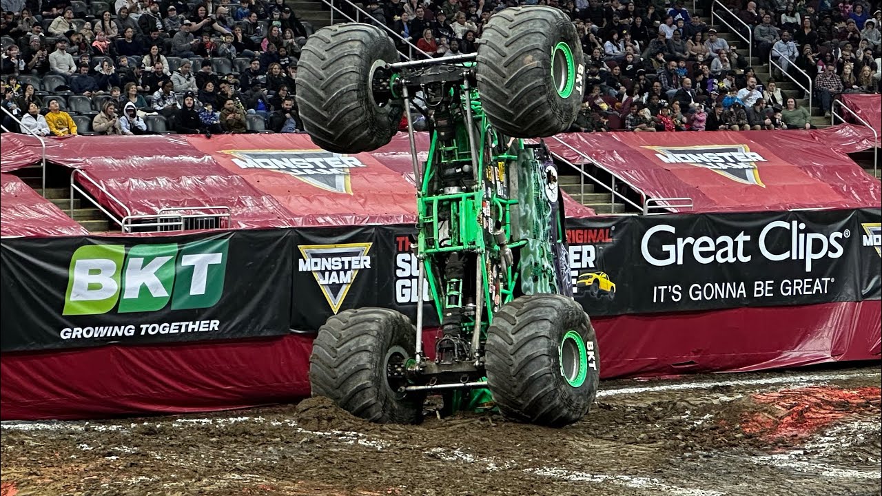 Monster Jam Newark NJ 2024 (Full show 3) - YouTube