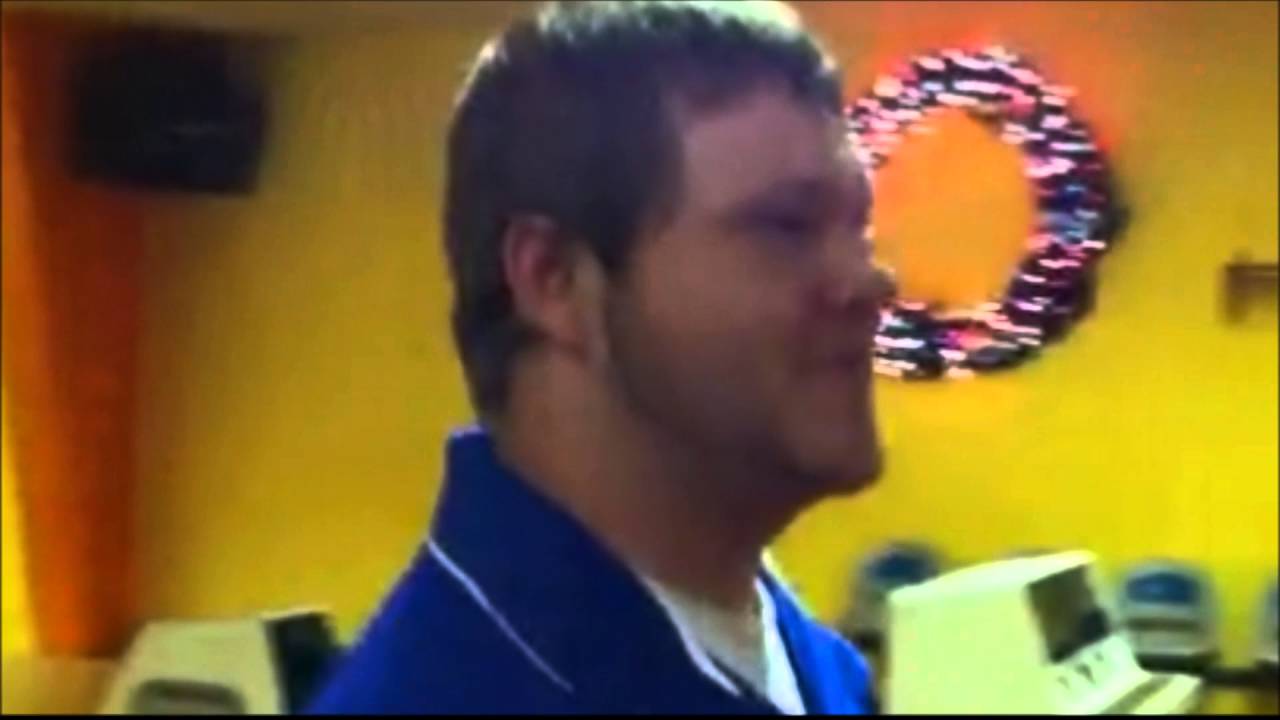 Justin Bunnell 300 game 11-30-10 Pacific Family Bowl - YouTube