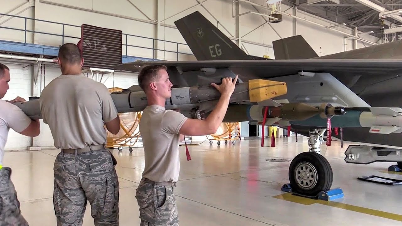 F-35A Weapons Load - YouTube