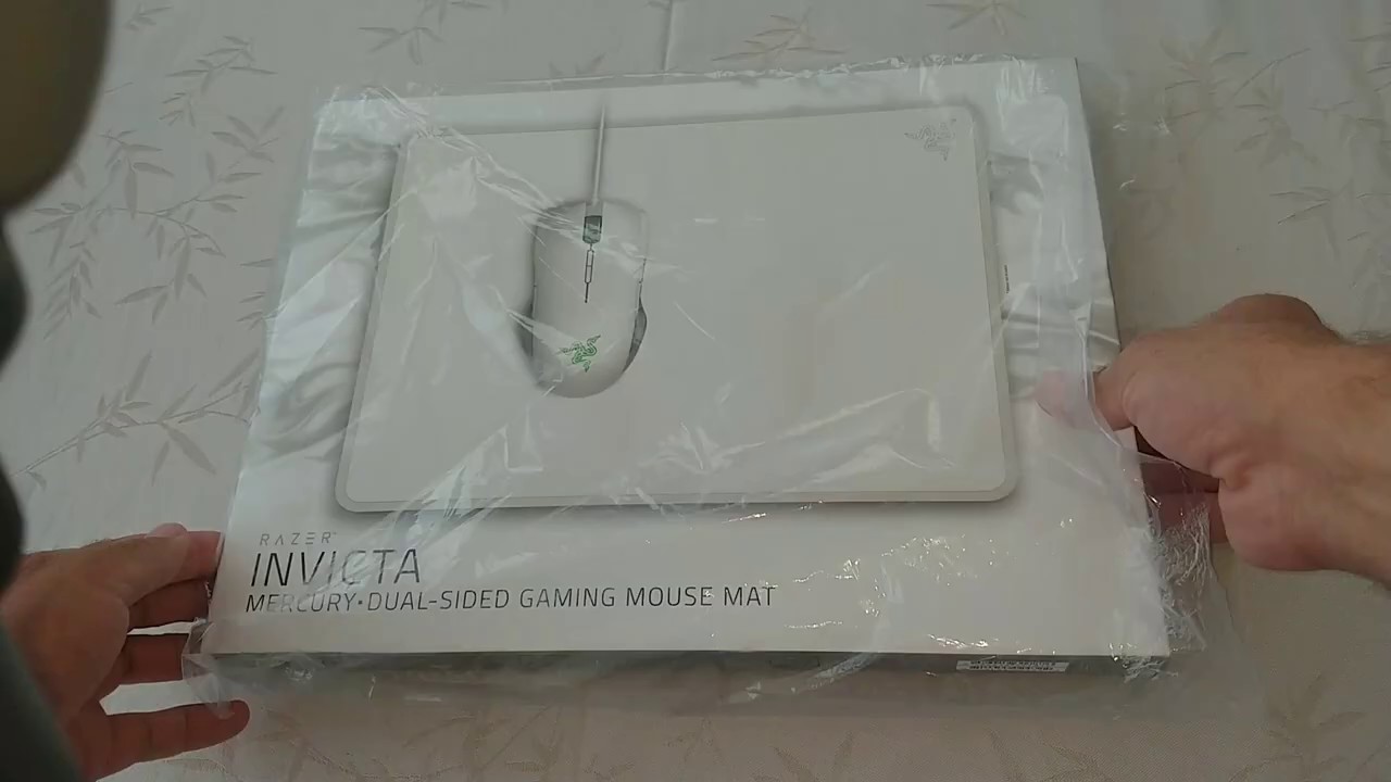 Mouse pad, Razer INVICTA Mercury Dual-Sided Gaming Mouse Mat - YouTube