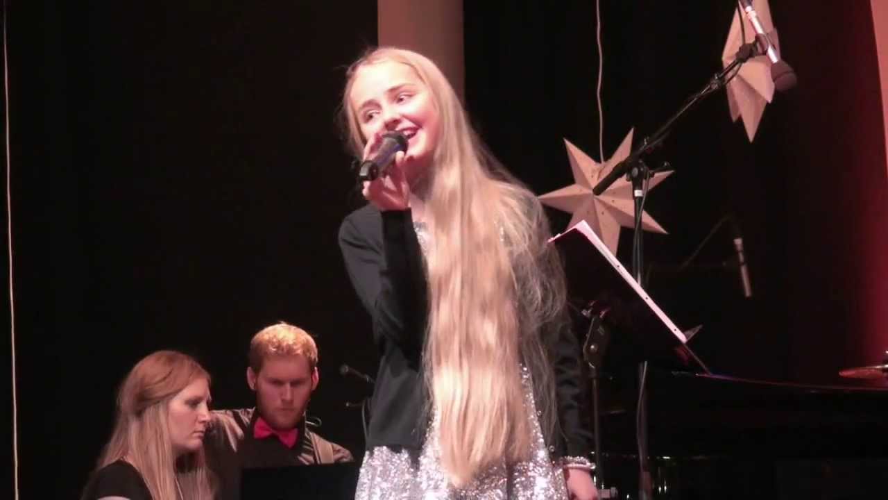 "Let It Snow" - Mathea-Mari (13) - YouTube