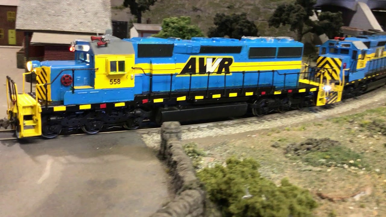 AWVR ho train - YouTube