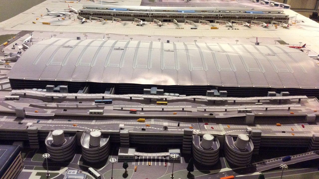 JFK 1:400 model airport 08:30am-08:45am update - YouTube