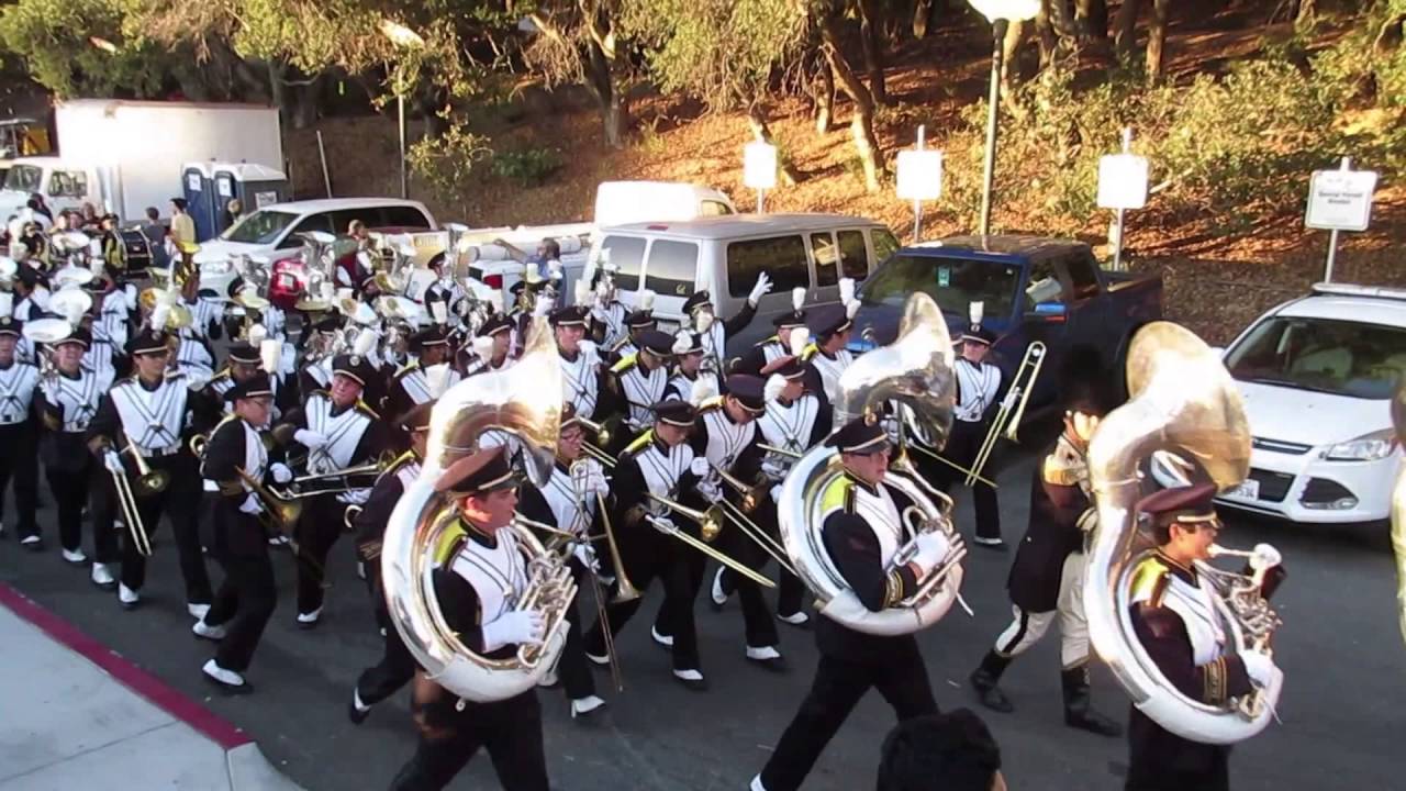 Cal Band march to Memorial Stadium vs. Texas 2016 Berkeley California ...