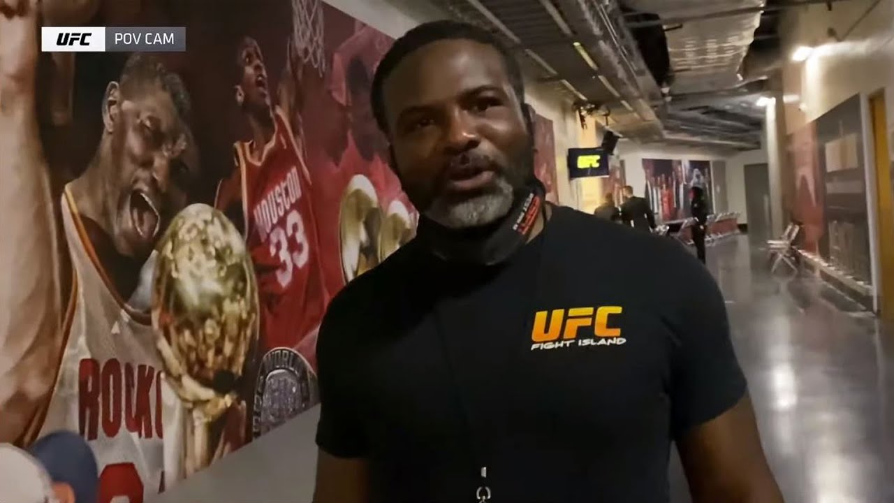 UFC 262 Quick Hits: Arena Tour + A Din Thomas Visit - YouTube