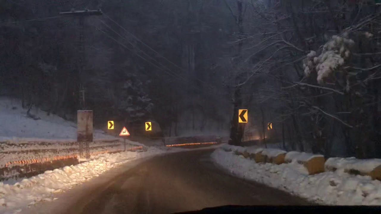 Snowfall in murree| driving | Awesome weather | Murree winters - YouTube