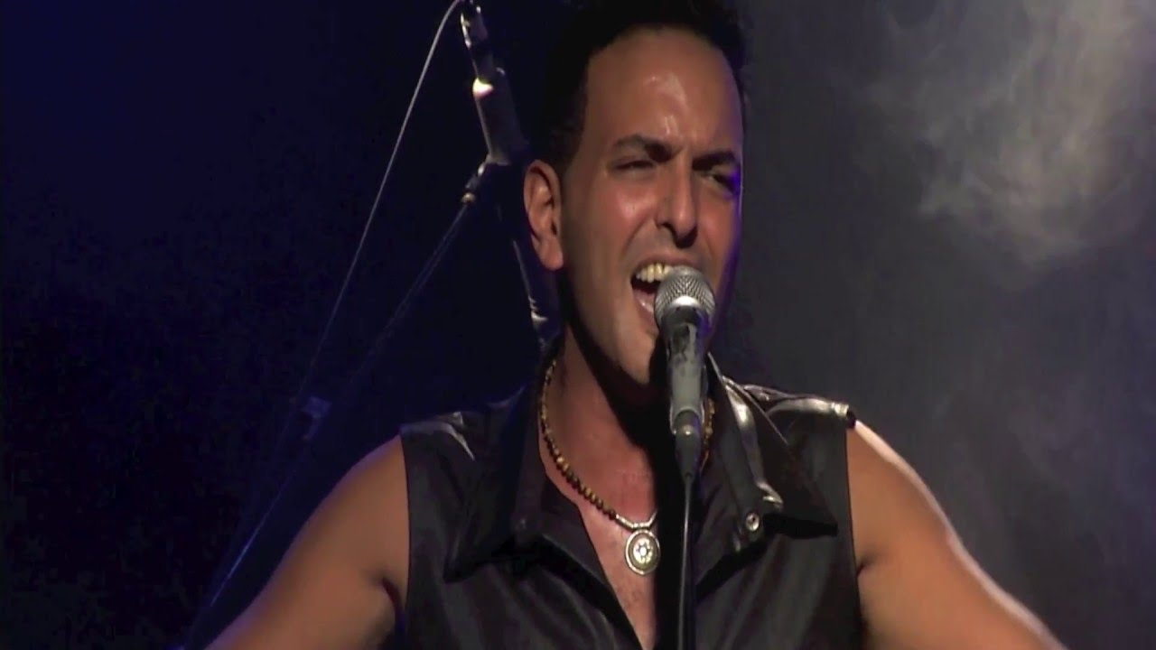 Sagiv Cohen - תני לי אויר Live - סגיב כהן - YouTube