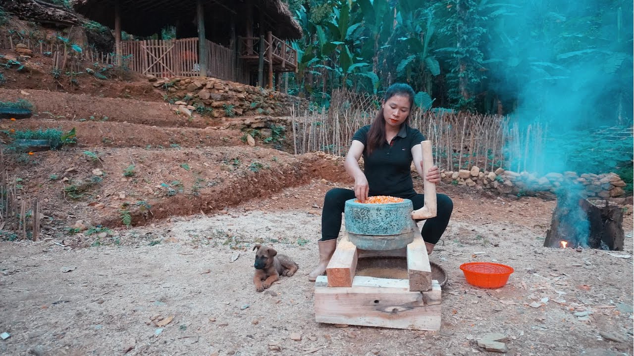 How to make an ancient stone mill to grind animal feed. - YouTube