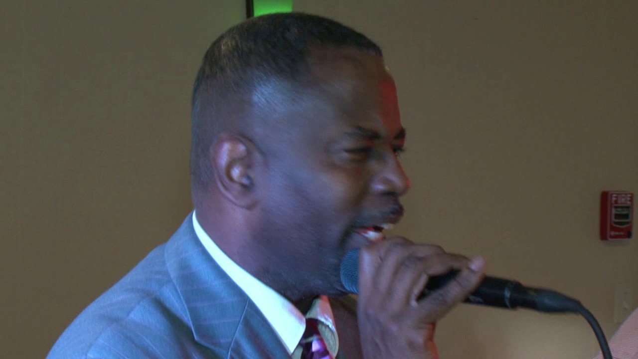 Michael Dunham "What you see is what you get" - YouTube