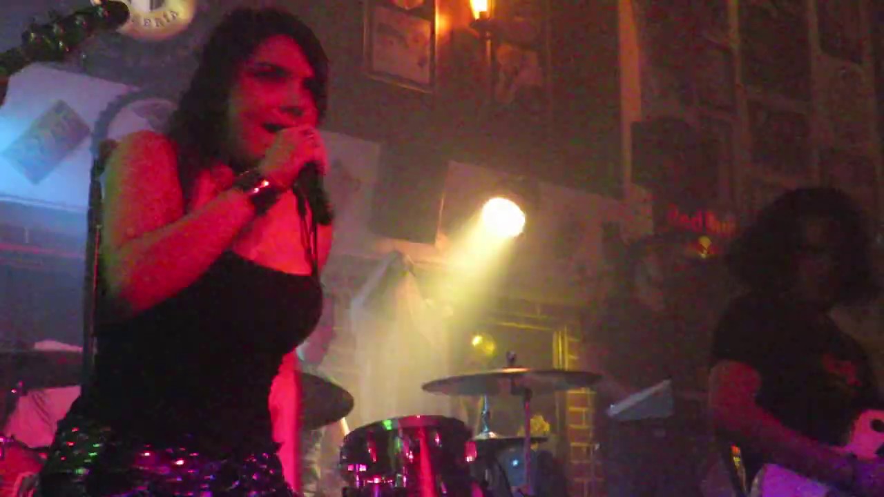 Rock Power Girls (Nataly) - Paradise City (Guns N' Roses) - YouTube