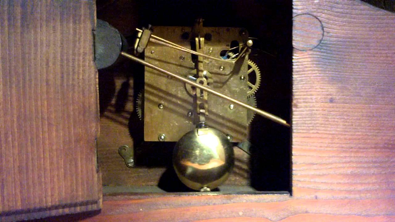 Mauthe chiming movement in a 1930's mantel clock - YouTube